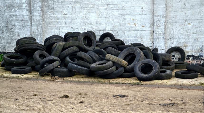 How to Get Rid of Old Tyres in the UK? | London Rubbish Removal