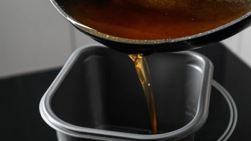 How to Dispose of Cooking Oil? - Easy and Smart Ways | London Rubbish ...
